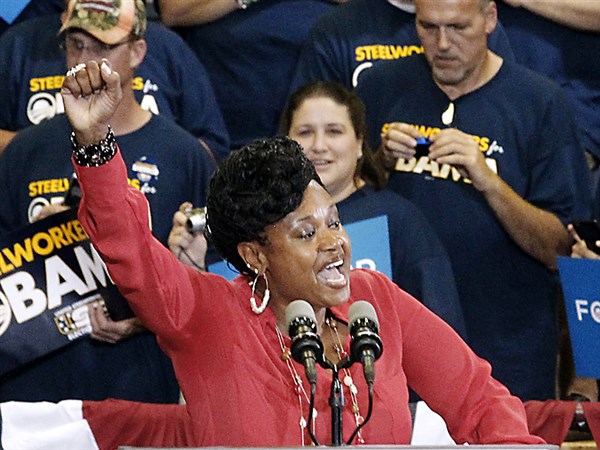 Woman who introduced Obama at Toledo campaign stops receives invite to ...