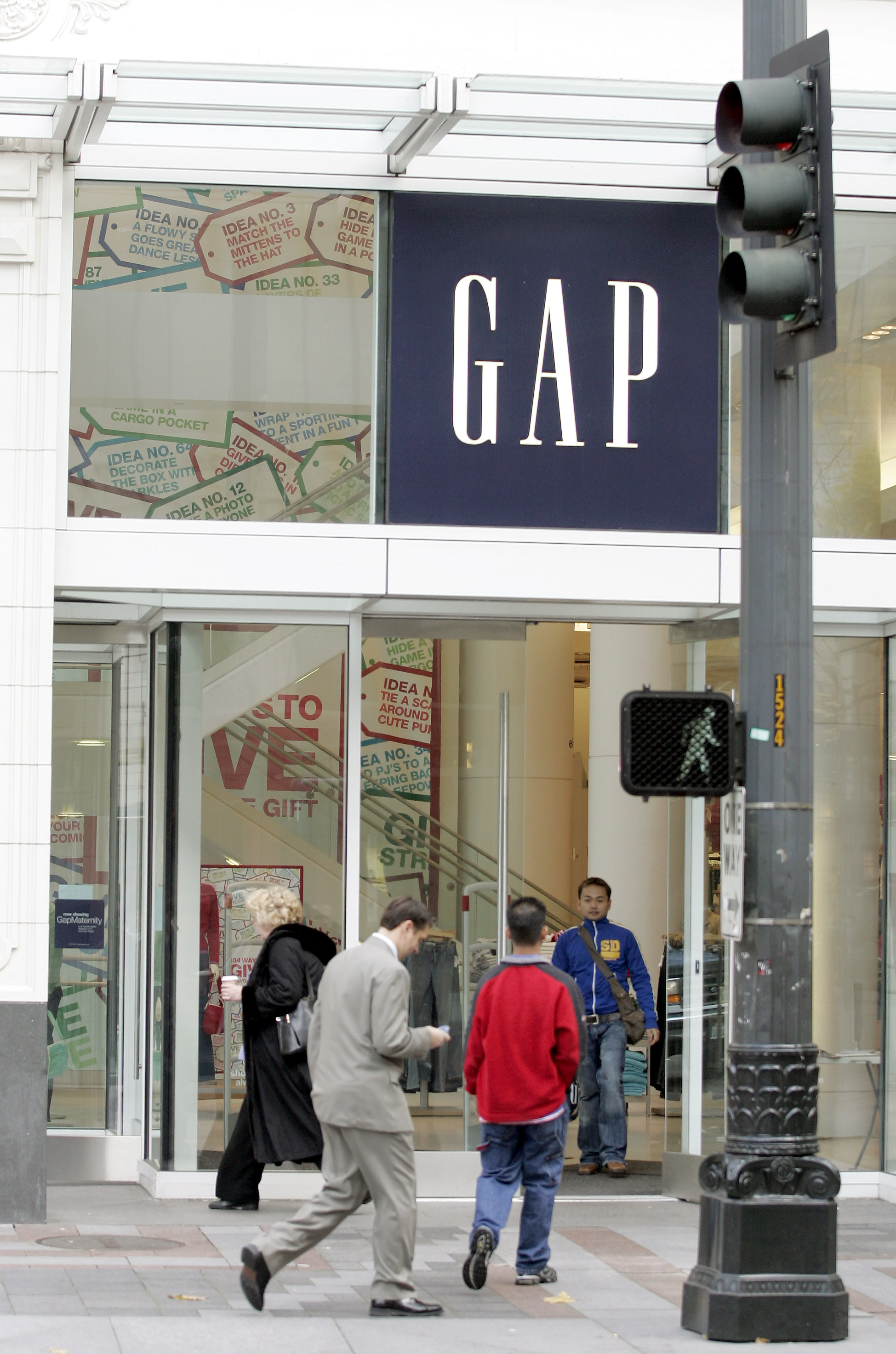 Gap shutters 2 stores at Franklin Park - The Blade