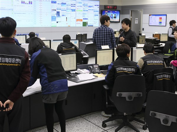 Computer networks crash at South Korean banks, media companies | The Blade