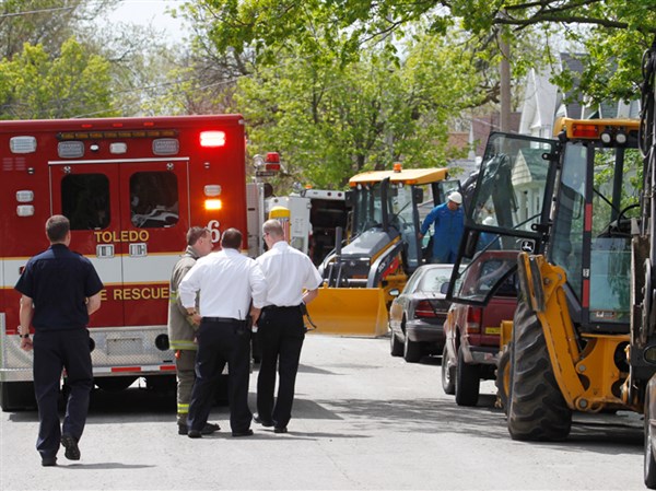 Flare-up in pipeline burns worker’s face | The Blade