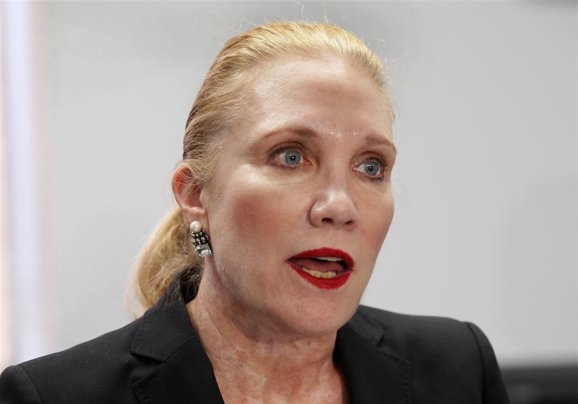 Julia Bates's Instagram, Twitter & Facebook on IDCrawl