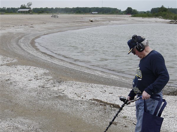 Hunting for buried treasure | The Blade