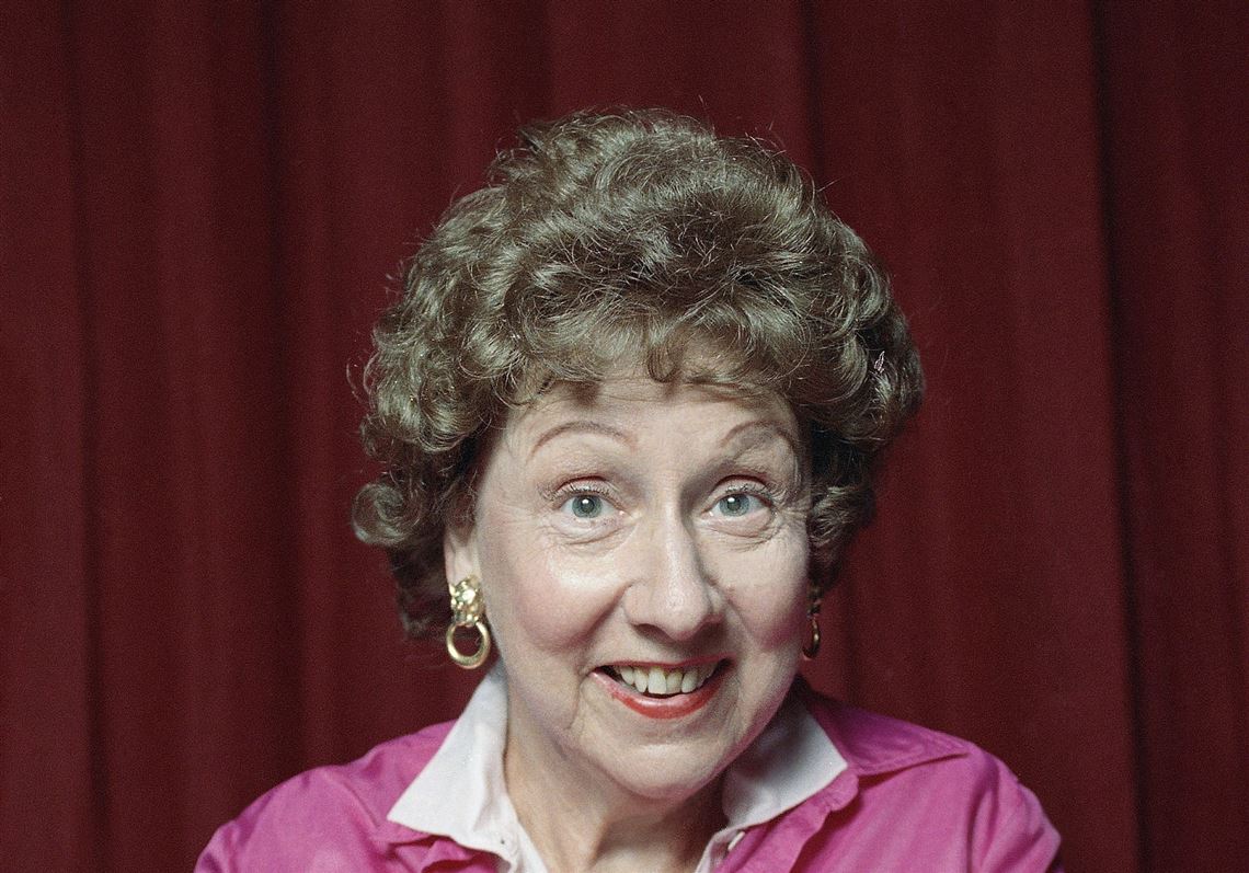 William Putch Jean Stapleton, TV's Edith Bunker, Dies At Age 90