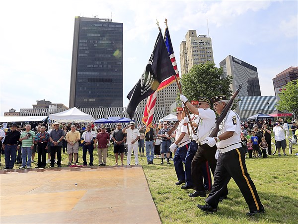 Latinas in military overcome obstacles | The Blade