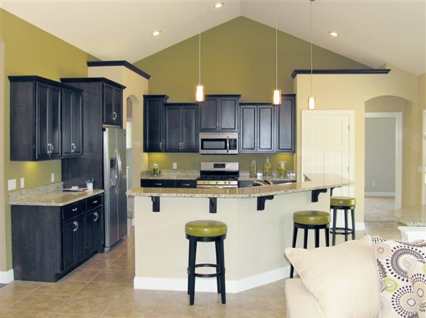 Josh Doyle: A Model Builder | The Blade