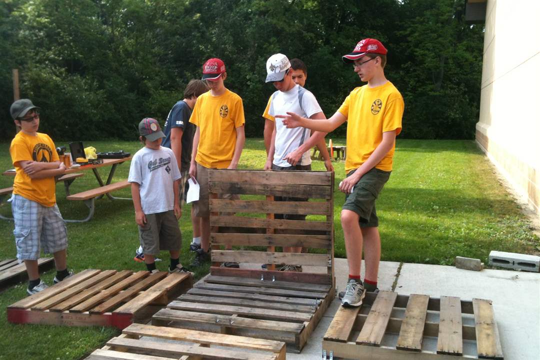 Eagle Scout project helps charity garden - The Blade
