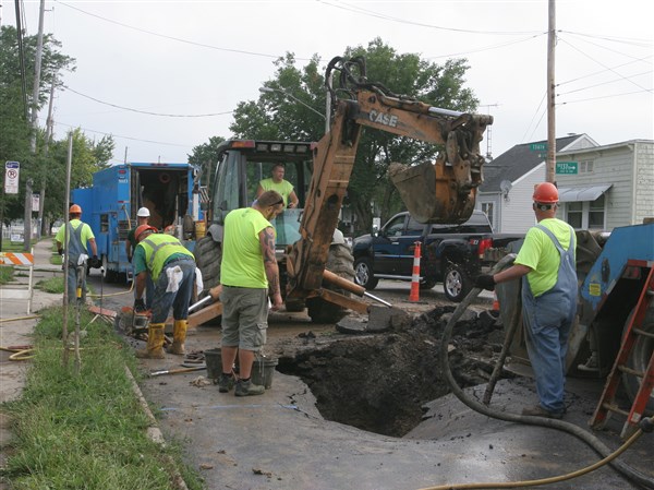 Line break sends water gushing in Point Place | The Blade