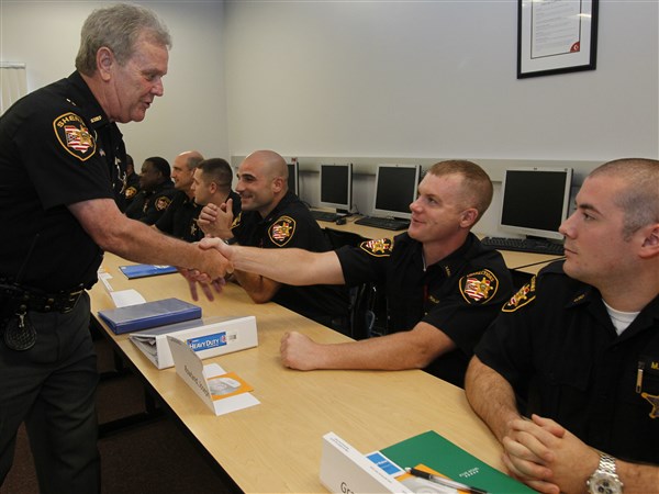 25 begin training as peace officers | The Blade