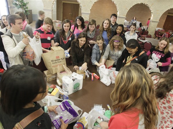 Schools use community service as a learning tool | The Blade