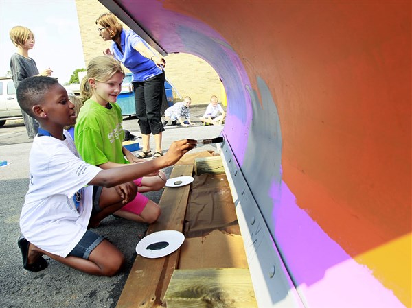 Crim Elementary students paint plows | The Blade