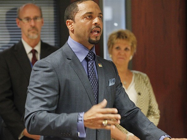 New TPS chief wears campaign on his sleeve — and neck | The Blade