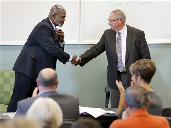 Bell, Collins square off in mayor’s race | The Blade