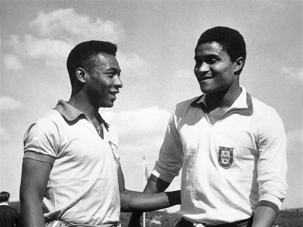 Portuguese soccer legend Eusebio dead at 71 of heart failure | The Blade