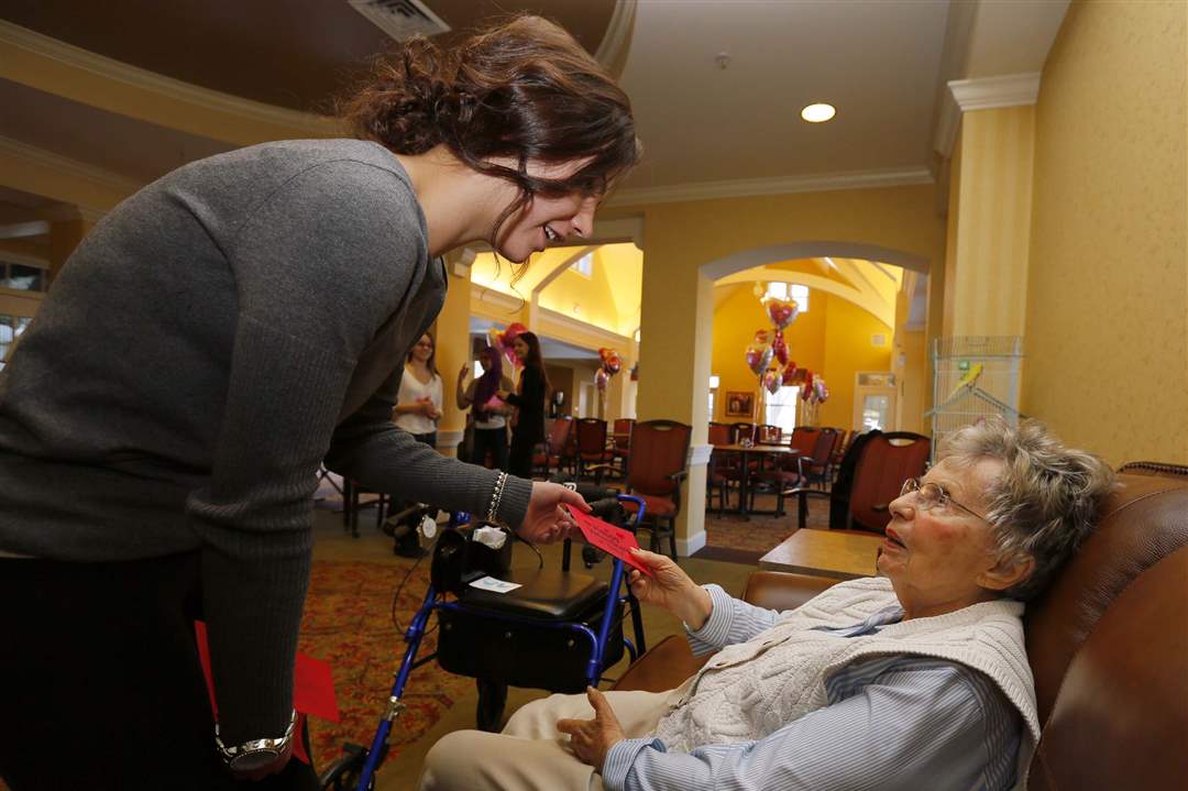 Northview students meet senior Valentines - The Blade