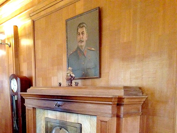 Stalin’s dacha paints a small life | The Blade