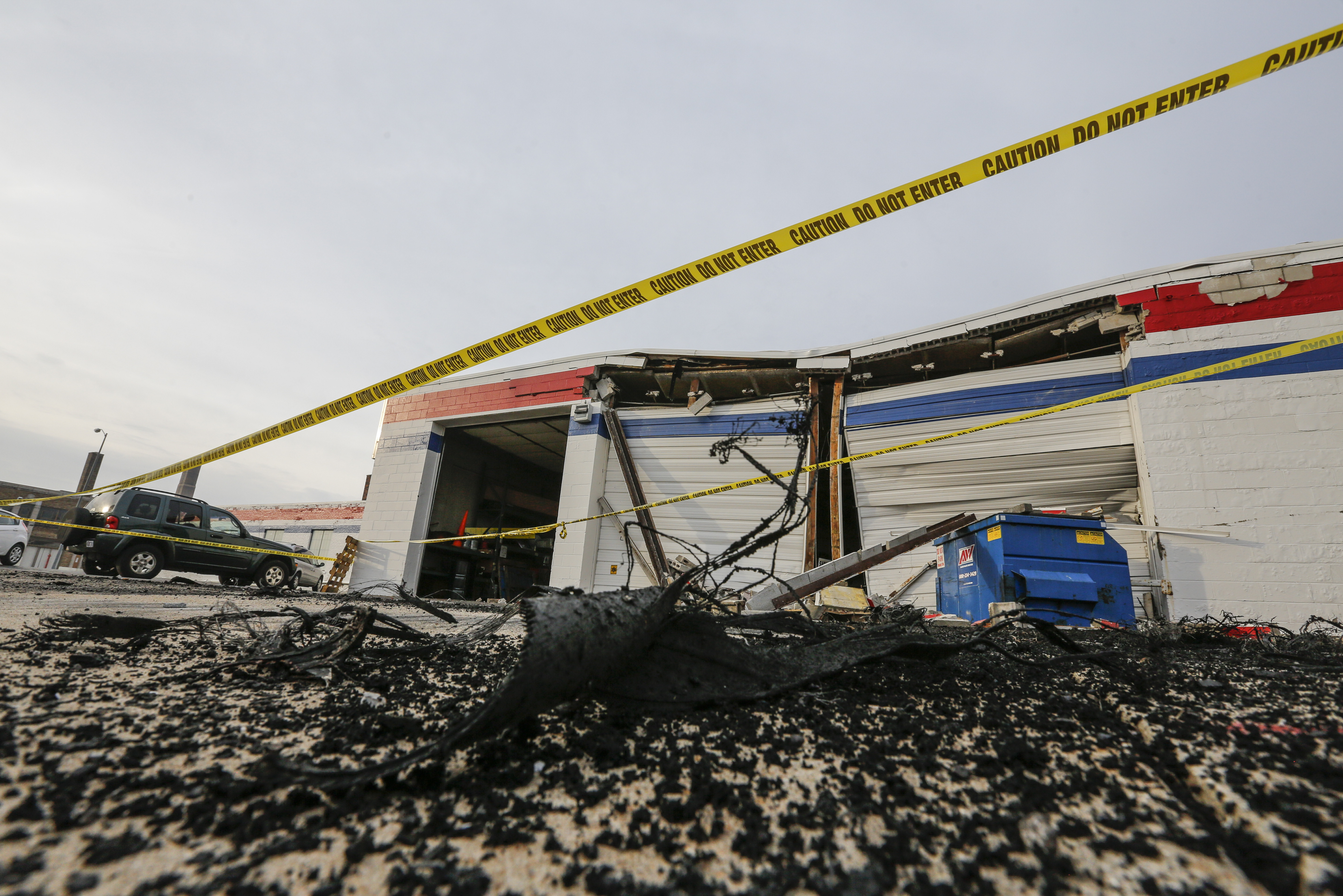 Truck crashes into downtown Toledo building - The Blade