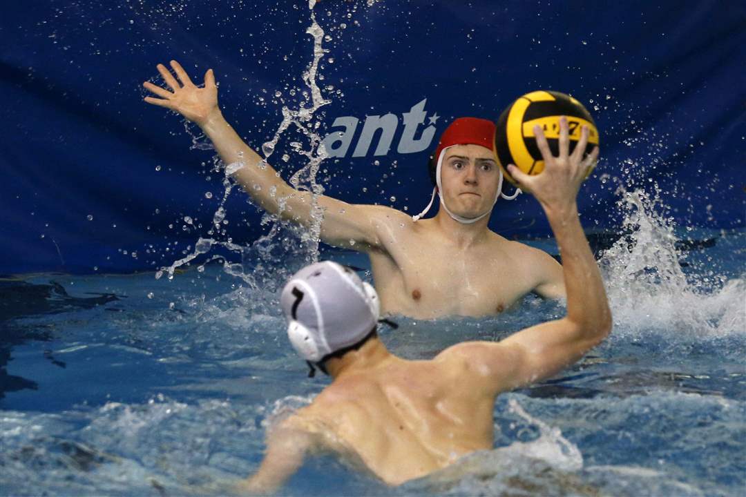 IN PICTURES: Water polo practice - The Blade