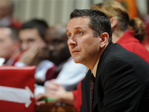 Indiana women's basketball coach Curt Miller resigns | The Blade