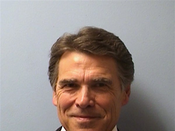 Texas' Gov. Perry smiles for mug shot, gets ice cream | The Blade