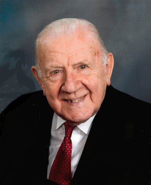 Eugene Davis: 1915-2014; WWII vet worked 50 years at Blade - The Blade