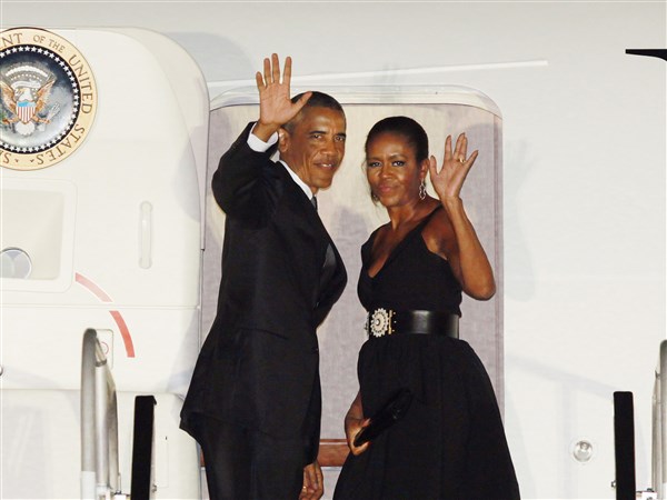 First family travels to New York for wedding of personal chef Sam Kass ...