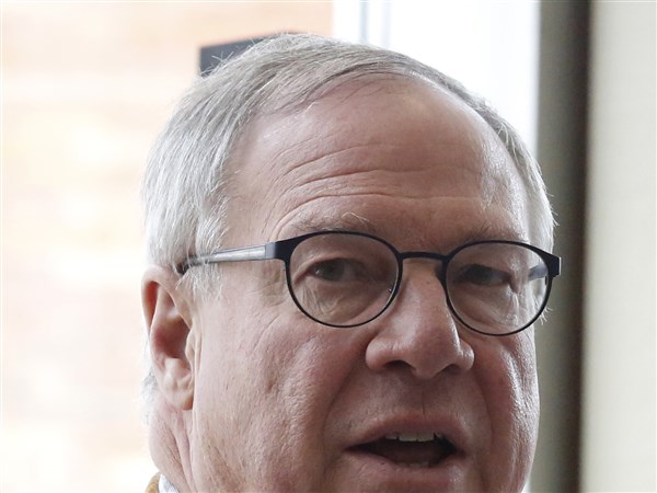 Mayor Collins takes microcystin issue to Washington | The Blade