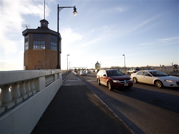 MLK Bridge reopens to road traffic | The Blade