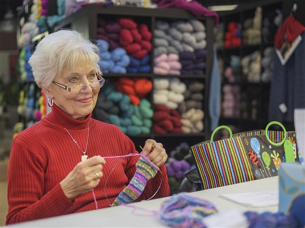 Close-knit group does its part for Salvation Army clothing drive | The ...