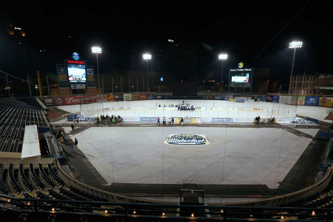 IN PICTURES: Toledo Walleye practice outdoors - The Blade