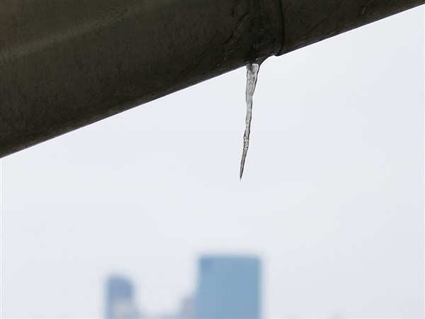 Ice on bridge cables melts, paving way for Skyway lanes to reopen | The ...