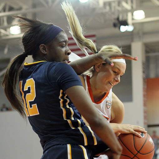 IN PICTURES: UT women beat BGSU - The Blade