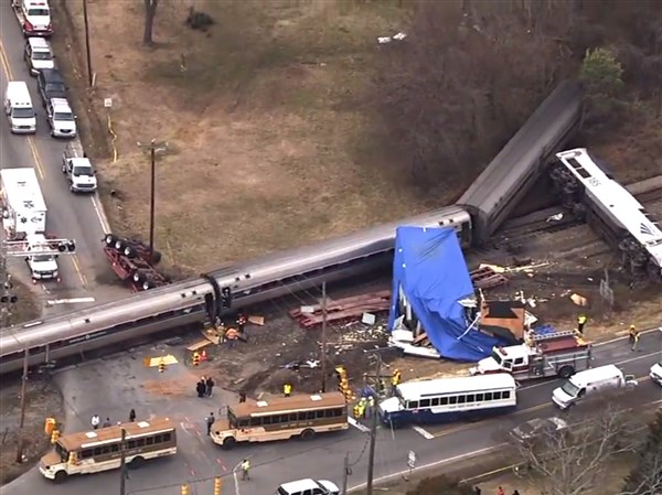 Officials: 40 hurt when Amtrak train, tractor-trailer collide; no life ...