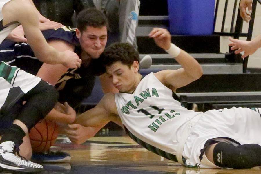 IN PICTURES: Div. IV Ottawa Hills vs. Toledo Christian - The Blade
