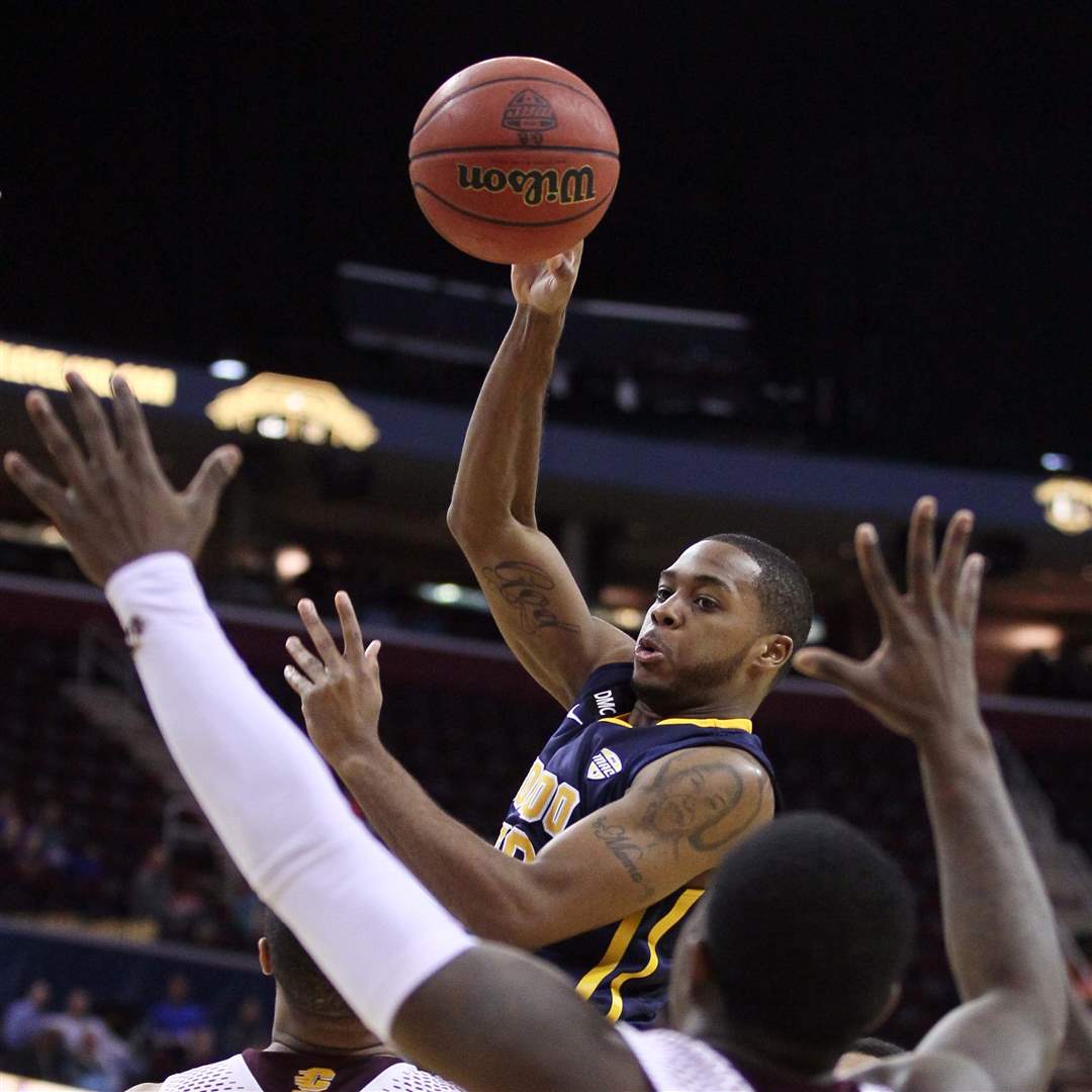 IN PICTURES: UT men fall to CMU - The Blade