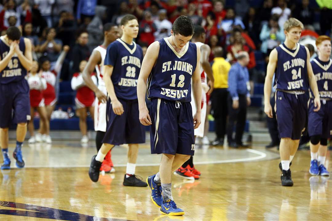 IN PICTURES: Lima Senior eliminates St. John's - The Blade