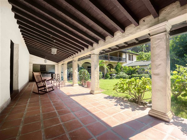 Hawaii's 'Magnum, P.I.' home sold to Obama's close friend | The Blade