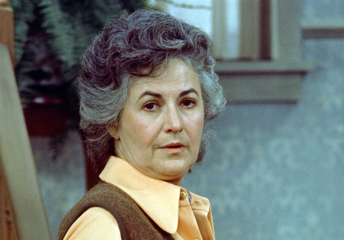 Bea Arthur Stars In Maude