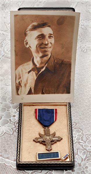 Deceased WWII veteran given Statehouse honors - The Blade
