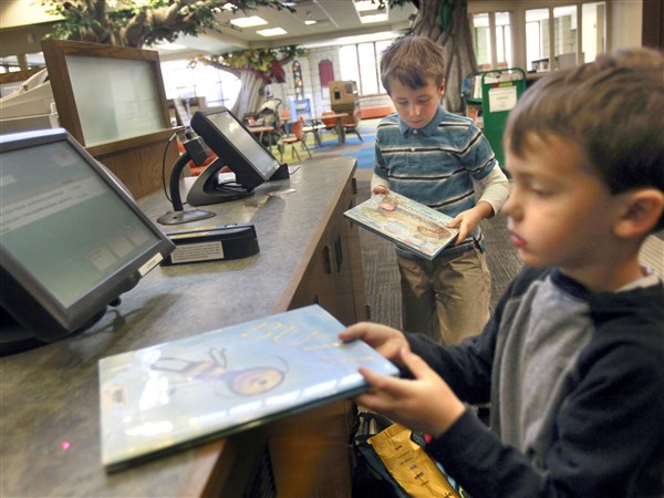 Library aims to give every student a card | The Blade