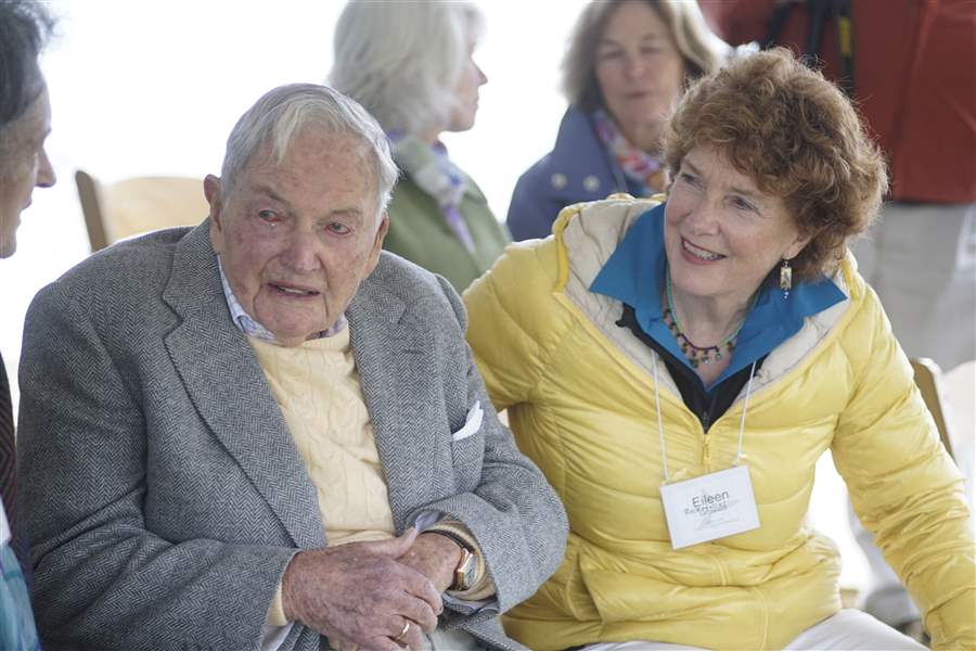 Rockefeller makes rare appearance ahead of 100th birthday - The Blade