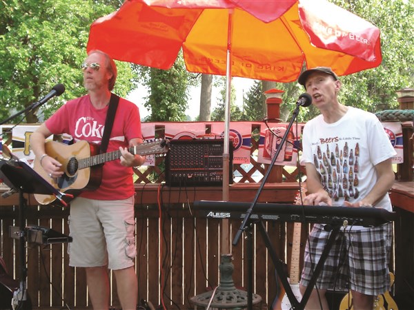 Band Spotlight: Smitty & Steve, Guitars & Goodtimes | The Blade