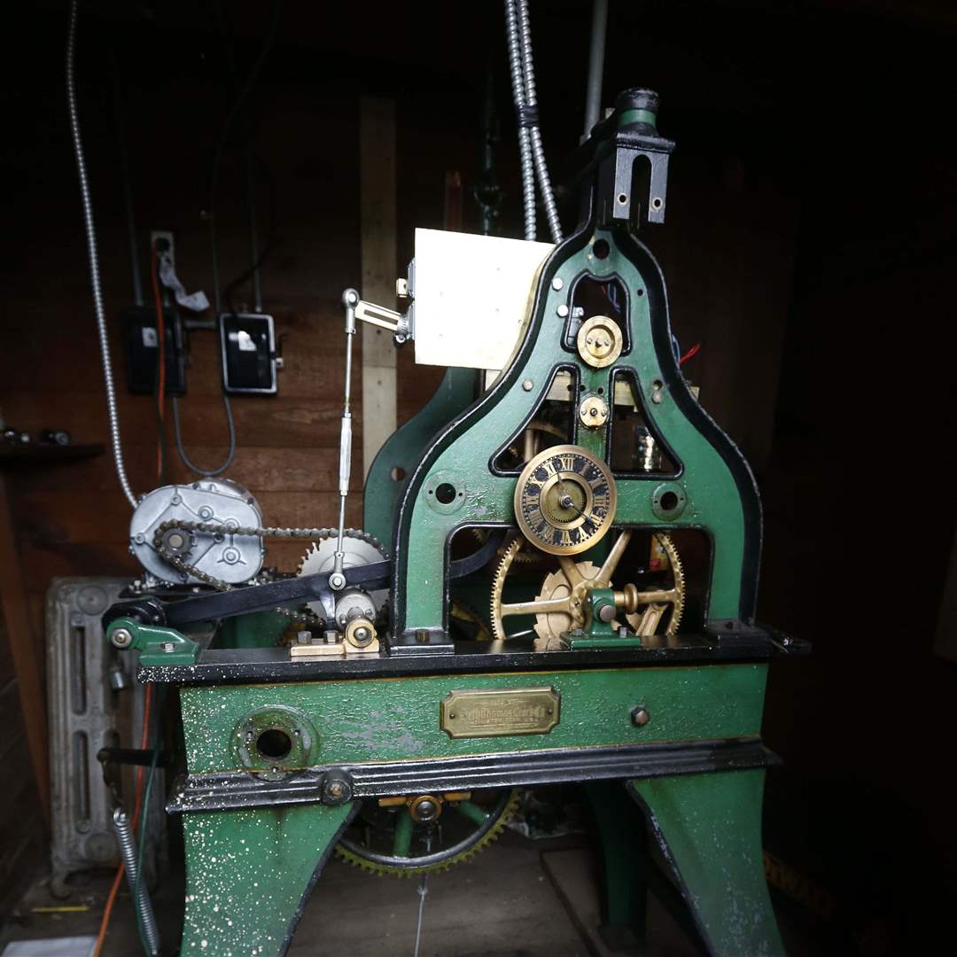 Renovated dials installed in Fulton County Courthouse clock tower - The ...