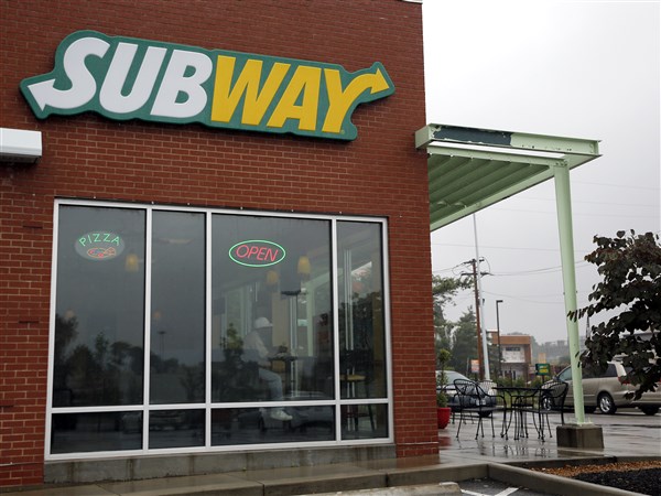 Subway is bringing back discounted footlongs | The Blade