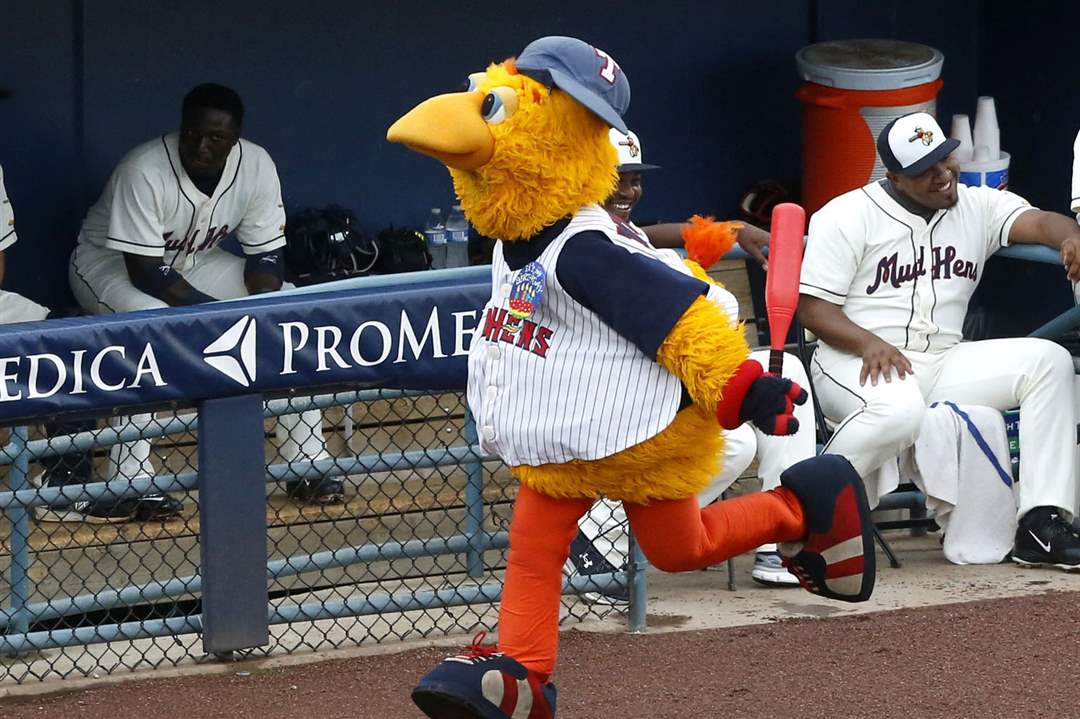 IN PICTURES: Mud Hens end losing streak - The Blade