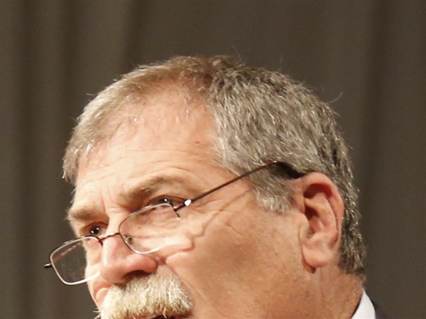 Fedor calls for state’s school chief to resign | The Blade