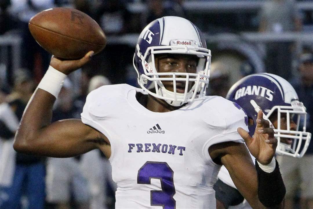 IN PICTURES: St. John's 45, Fremont Ross 28 - The Blade