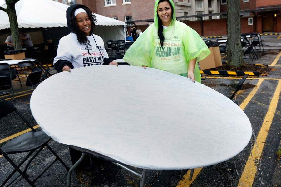 On The Town: At the club - The Blade