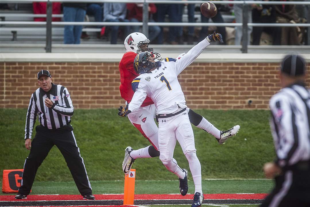 IN PICTURES: UT remains unbeaten - The Blade