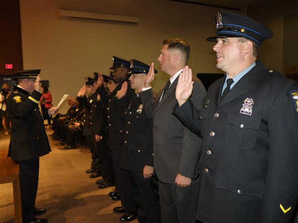 Seven Toledo police officers promoted to rank of sergeant | The Blade