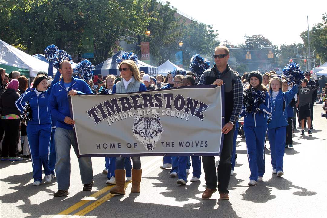 Fall Festival Parade - The Blade